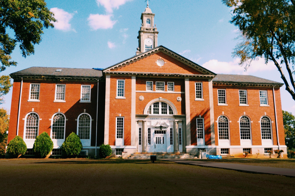 Campus Tour Digest – Explore Colleges